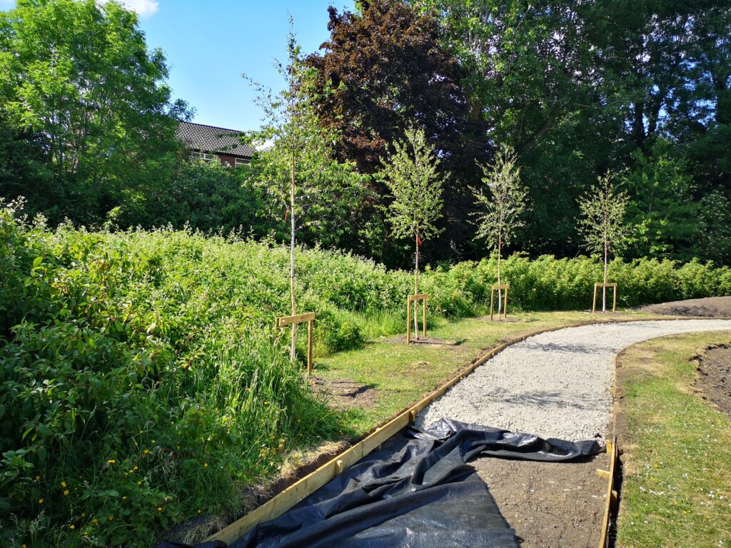 11. FOOTPATH AND EDGING - Landscape Engineering
